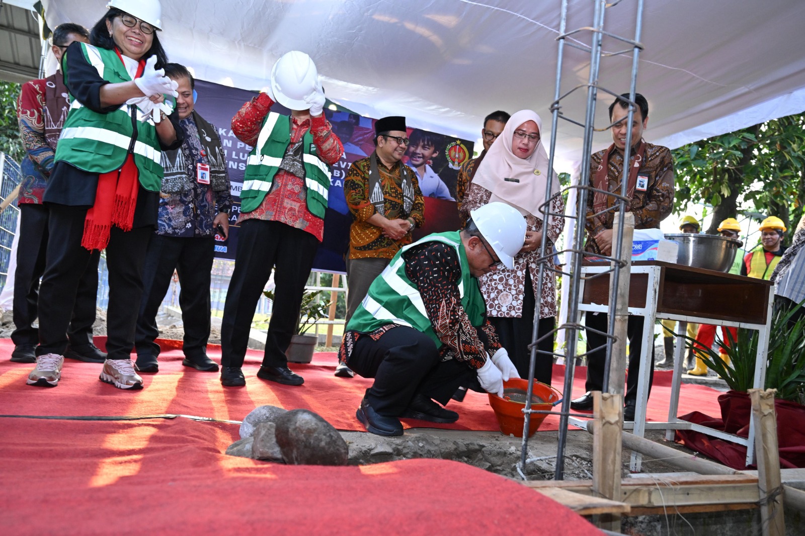 Siaran Pers: Wujudkan Layanan Anak Berkebutuhan Khusus, 16 SLB di D.I ...