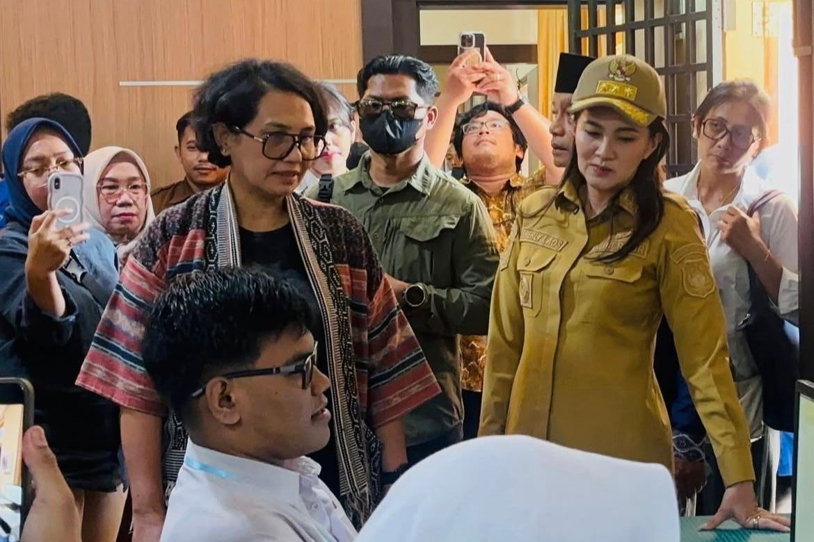 Siaran Pers: Kemendikdasmen Pantau Pelaksanaan TKA di Ternate: Berjalan ...